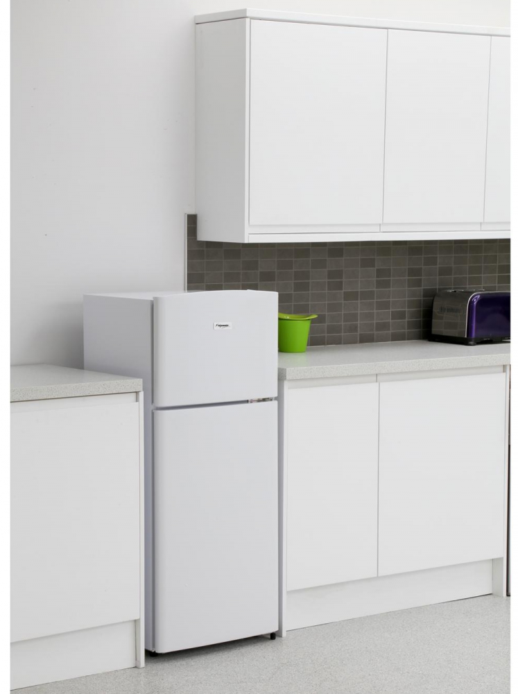 Fridgemaster MTM48120 Fridge Freezer In White
